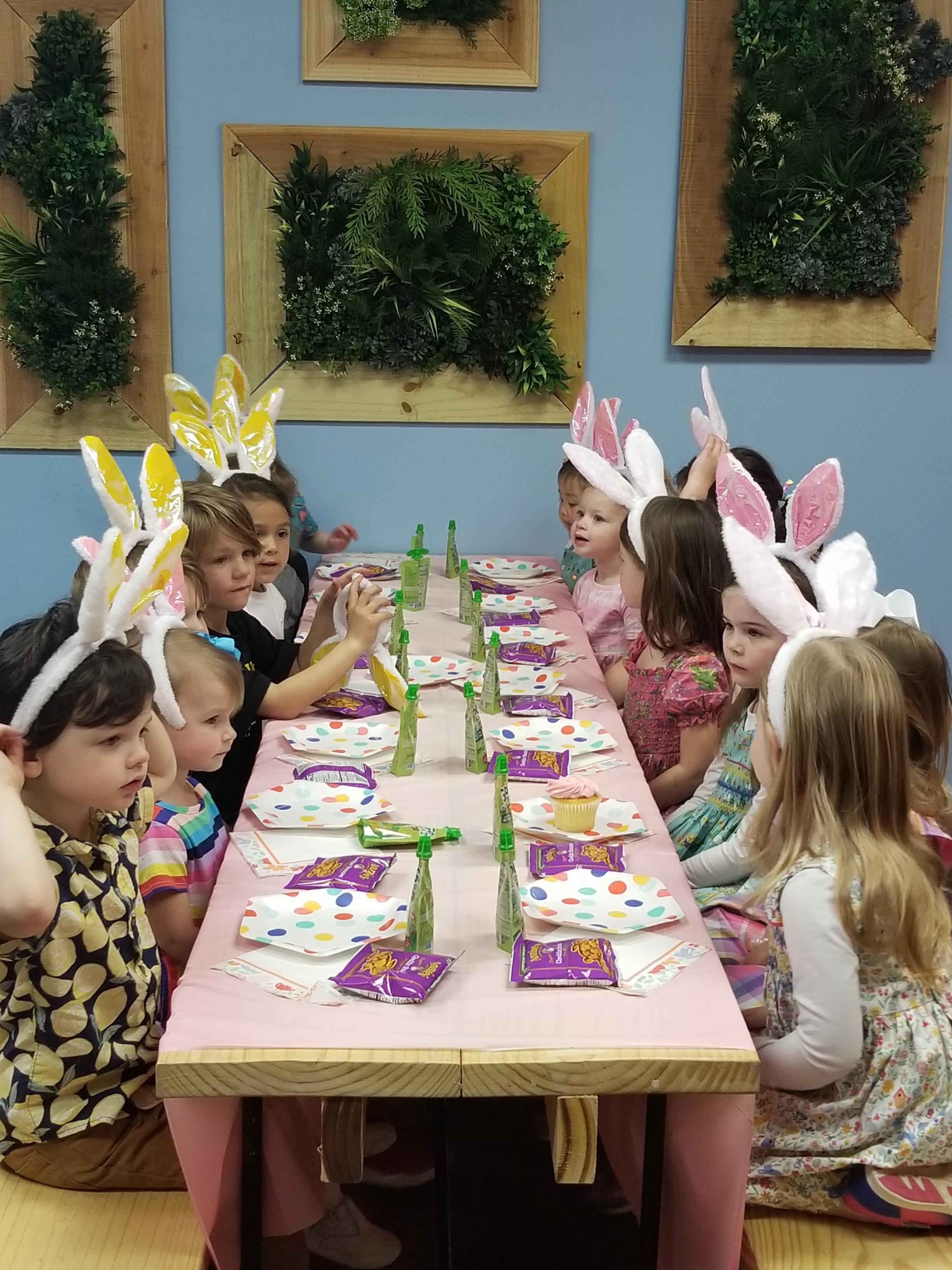 A Treehouse birthday party offers parents amazing kids birthday party fun!